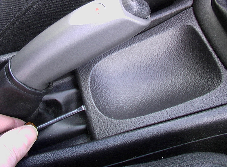 Vectra Irmscher Gear Surround Fitting – Dave Blog's